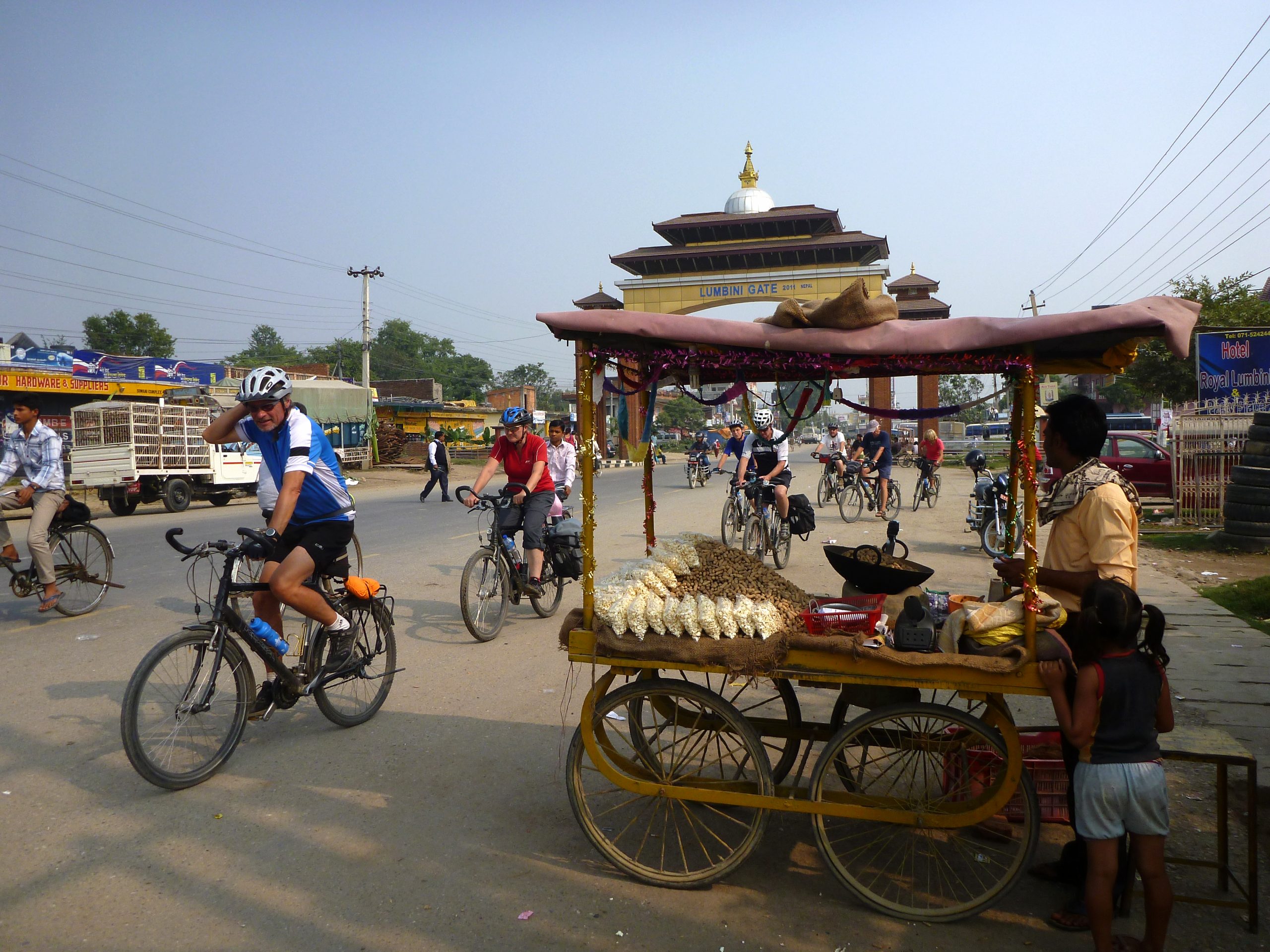 Nepal - An den Hängen des Himalaya - Radtouren in Deutschland, Europa ...